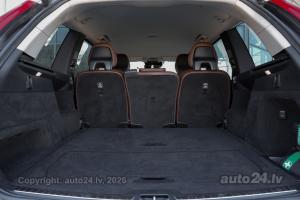 Pelēks Volvo XC90 2019 Tallina, ar dzinēja tilpumu 2.00 L un nobraukumu 239 tūkst. km par 32000 €, foto 13 vietnē AUTOMOTO.COM.LV