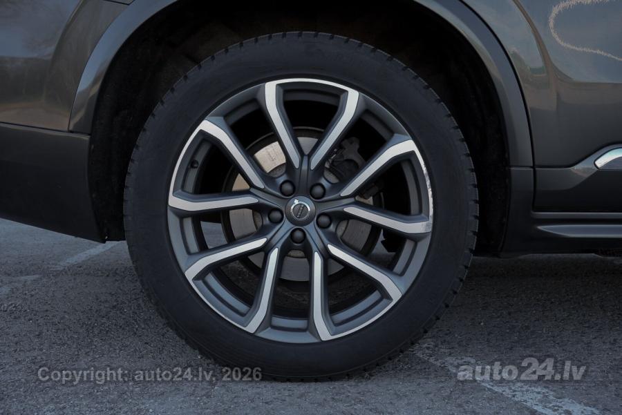 Pelēks Volvo XC90 2019 Tallina, ar dzinēja tilpumu 2.00 L un nobraukumu 239 tūkst. km par 32000 €, foto 29 vietnē AUTOMOTO.COM.LV