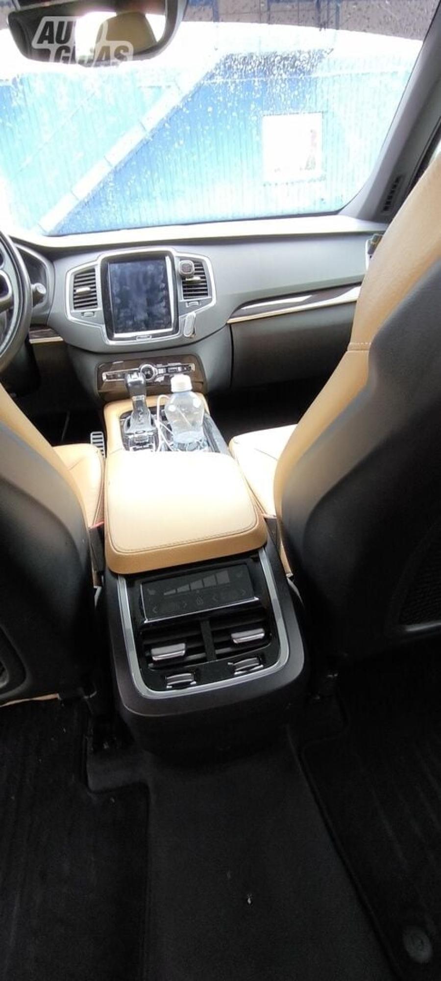 Grey Volvo XC90 2019 in Klaipeda, with an engine capacity of 2.00 L and mileage of 160 thousand km for 23500 €, photo 9 on AUTOMOTO.COM.LV