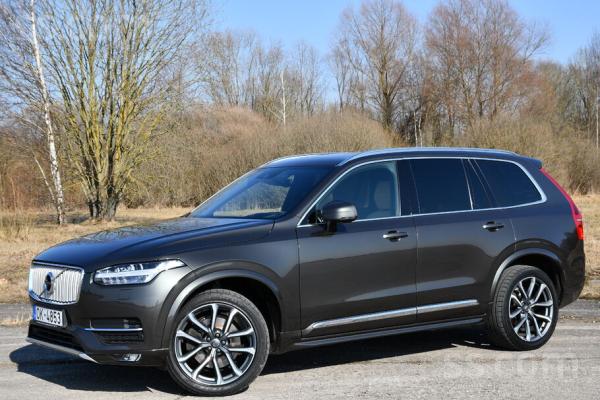 Pelēks Volvo XC90 2019 Rīga, ar dzinēja tilpumu 2.00 L un nobraukumu 0 tūkst. km par 27950 €, foto 5 vietnē AUTOMOTO.COM.LV