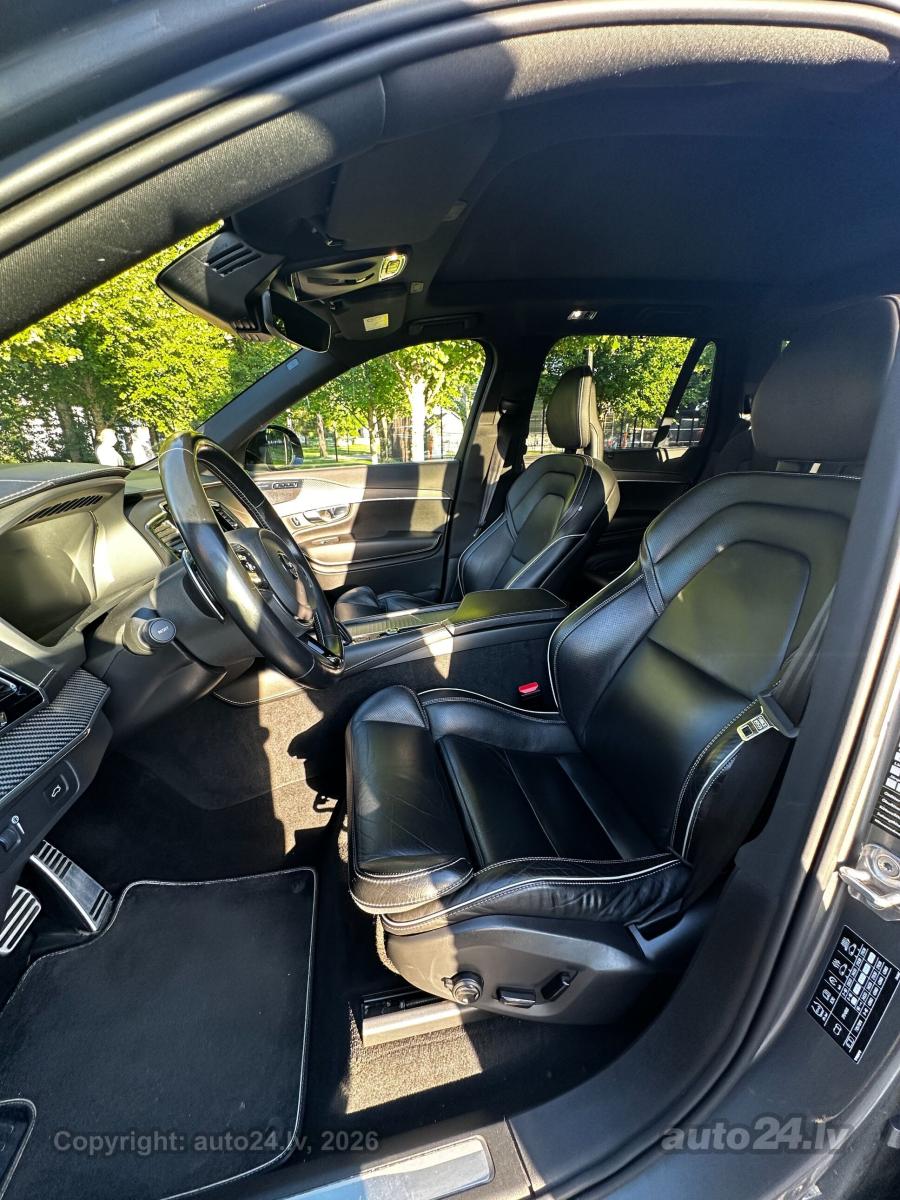 Grey Volvo XC90 2019 in Voru, with an engine capacity of 2.00 L and mileage of 181 thousand km for 36000 €, photo 5 on AUTOMOTO.COM.LV