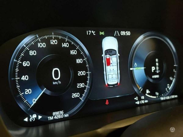 Grey Volvo XC90 2019 in Marijampole, with an engine capacity of 1.97 L and mileage of 90 thousand km for 34750 €, photo 3 on AUTOMOTO.COM.LV