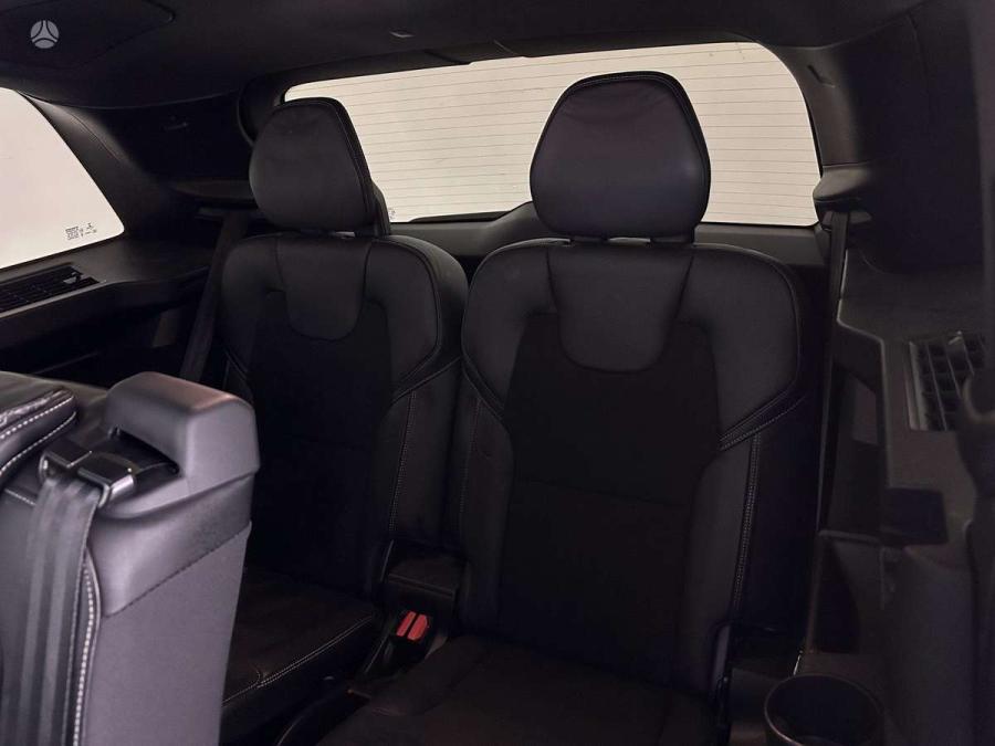 Pelēks Volvo XC90 2019 Viļņa, ar dzinēja tilpumu 1.97 L un nobraukumu 233 tūkst. km par 26000 €, foto 12 vietnē AUTOMOTO.COM.LV