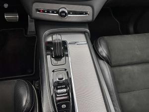 Pelēks Volvo XC90 2019 Viļņa, ar dzinēja tilpumu 1.97 L un nobraukumu 233 tūkst. km par 26000 €, foto 13 vietnē AUTOMOTO.COM.LV
