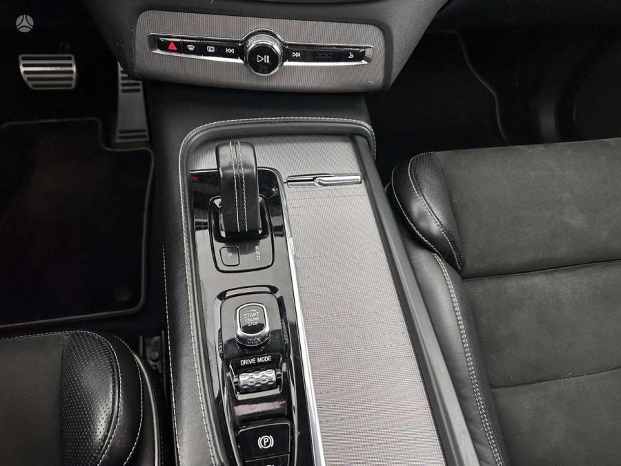 Pelēks Volvo XC90 2019 Viļņa, ar dzinēja tilpumu 1.97 L un nobraukumu 233 tūkst. km par 26000 €, foto 13 vietnē AUTOMOTO.COM.LV