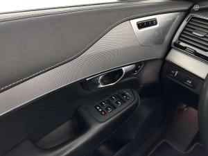Pelēks Volvo XC90 2019 Viļņa, ar dzinēja tilpumu 1.97 L un nobraukumu 233 tūkst. km par 26000 €, foto 16 vietnē AUTOMOTO.COM.LV
