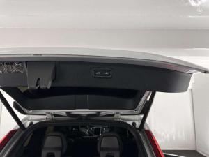 Pelēks Volvo XC90 2019 Viļņa, ar dzinēja tilpumu 1.97 L un nobraukumu 233 tūkst. km par 26000 €, foto 22 vietnē AUTOMOTO.COM.LV