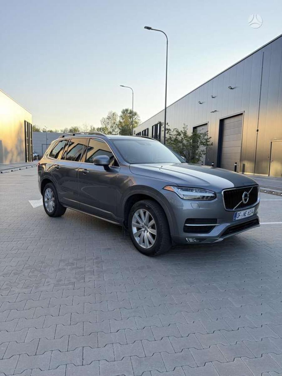 Grey Volvo XC90 2019 in Vilnius, with an engine capacity of 1.97 L and mileage of 150 thousand km for 20500 €, photo 5 on AUTOMOTO.COM.LV
