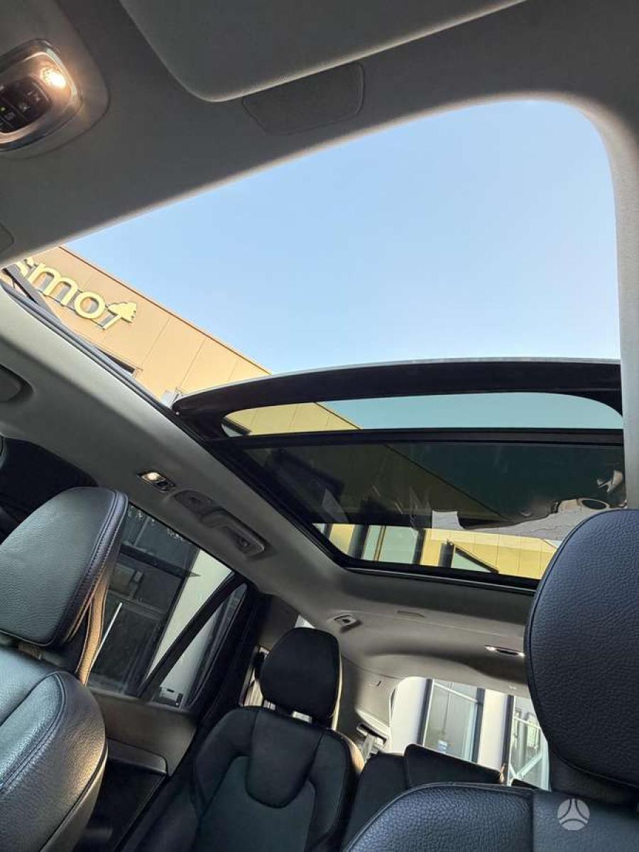 Grey Volvo XC90 2019 in Vilnius, with an engine capacity of 1.97 L and mileage of 150 thousand km for 20500 €, photo 15 on AUTOMOTO.COM.LV