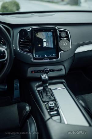 Pelēks Volvo XC90 2019 Rakvere, ar dzinēja tilpumu 2.00 L un nobraukumu 144 tūkst. km par 34990 €, foto 13 vietnē AUTOMOTO.COM.LV