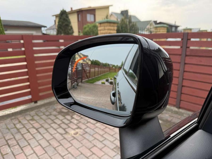 Grey Volvo XC90 2020 in Siauliai, with an engine capacity of 1.97 L and mileage of 183 thousand km for 35990 €, photo 37 on AUTOMOTO.COM.LV