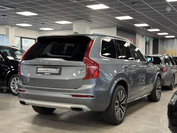 Grey Volvo XC90 2020 in Klaipeda, with an engine capacity of 1.97 L and mileage of 148 thousand km for 26900 €, photo 10 on AUTOMOTO.COM.LV