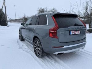 Grey Volvo XC90 2020 in Sakiai, with an engine capacity of 1.97 L and mileage of 202 thousand km for 30888 €, photo 5 on AUTOMOTO.COM.LV