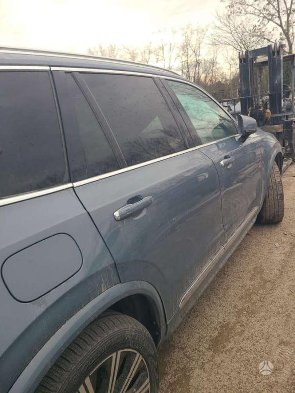 Pelēks Volvo XC90 2020 Viļņa, ar dzinēja tilpumu 1.97 L un nobraukumu 150 tūkst. km par 16400 €, foto 8 vietnē AUTOMOTO.COM.LV