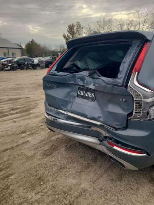 Pelēks Volvo XC90 2020 Viļņa, ar dzinēja tilpumu 1.97 L un nobraukumu 150 tūkst. km par 16400 €, foto 13 vietnē AUTOMOTO.COM.LV