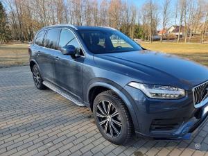 Grey Volvo XC90 2020 in Alytus, with an engine capacity of 1.97 L and mileage of 140 thousand km for 38950 €, photo 2 on AUTOMOTO.COM.LV