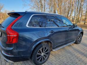 Grey Volvo XC90 2020 in Alytus, with an engine capacity of 1.97 L and mileage of 140 thousand km for 38950 €, photo 3 on AUTOMOTO.COM.LV
