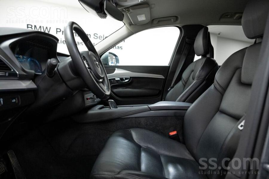 Grey Volvo XC90 2020 in Riga, with an engine capacity of 2.00 L and mileage of 95 thousand km for 34900 €, photo 7 on AUTOMOTO.COM.LV