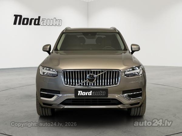 Grey Volvo XC90 2020 in Tallinn, with an engine capacity of 2.00 L and mileage of 111 thousand km for 40900 €, photo 3 on AUTOMOTO.COM.LV
