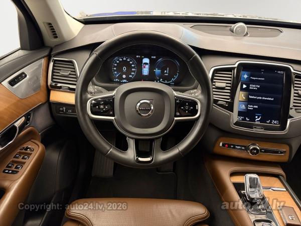Grey Volvo XC90 2020 in Tallinn, with an engine capacity of 2.00 L and mileage of 111 thousand km for 40900 €, photo 7 on AUTOMOTO.COM.LV