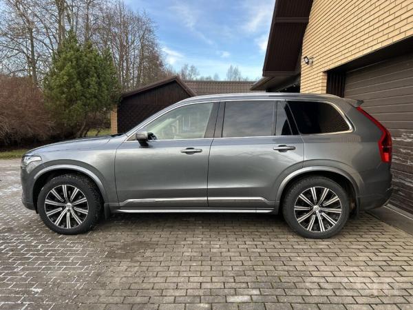 Pelēks Volvo XC90 2020 Tukums, ar dzinēja tilpumu 2.00 L un nobraukumu 221 tūkst. km par 31290 €, foto 2 vietnē AUTOMOTO.COM.LV