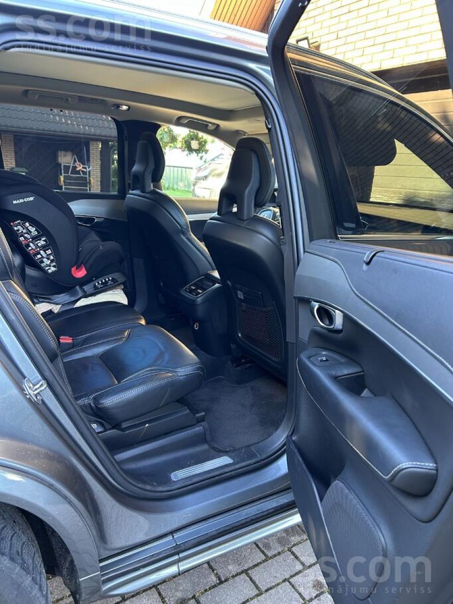 Pelēks Volvo XC90 2020 Tukums, ar dzinēja tilpumu 2.00 L un nobraukumu 221 tūkst. km par 31290 €, foto 13 vietnē AUTOMOTO.COM.LV