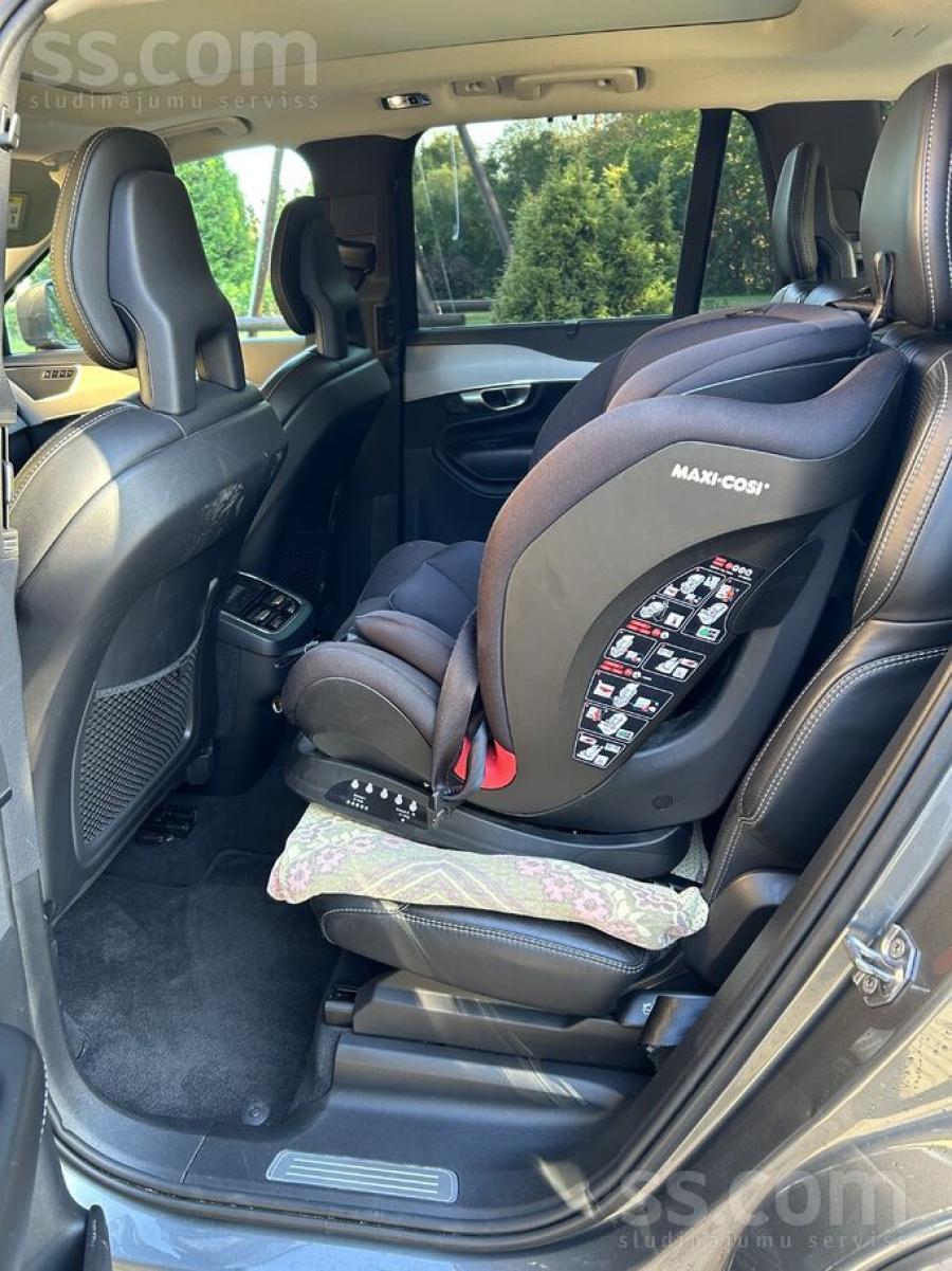 Pelēks Volvo XC90 2020 Tukums, ar dzinēja tilpumu 2.00 L un nobraukumu 221 tūkst. km par 31290 €, foto 17 vietnē AUTOMOTO.COM.LV