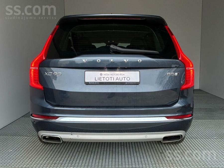 Pelēks Volvo XC90 2020 Rīga, ar dzinēja tilpumu 2.00 L un nobraukumu 132 tūkst. km par 32990 €, foto 5 vietnē AUTOMOTO.COM.LV