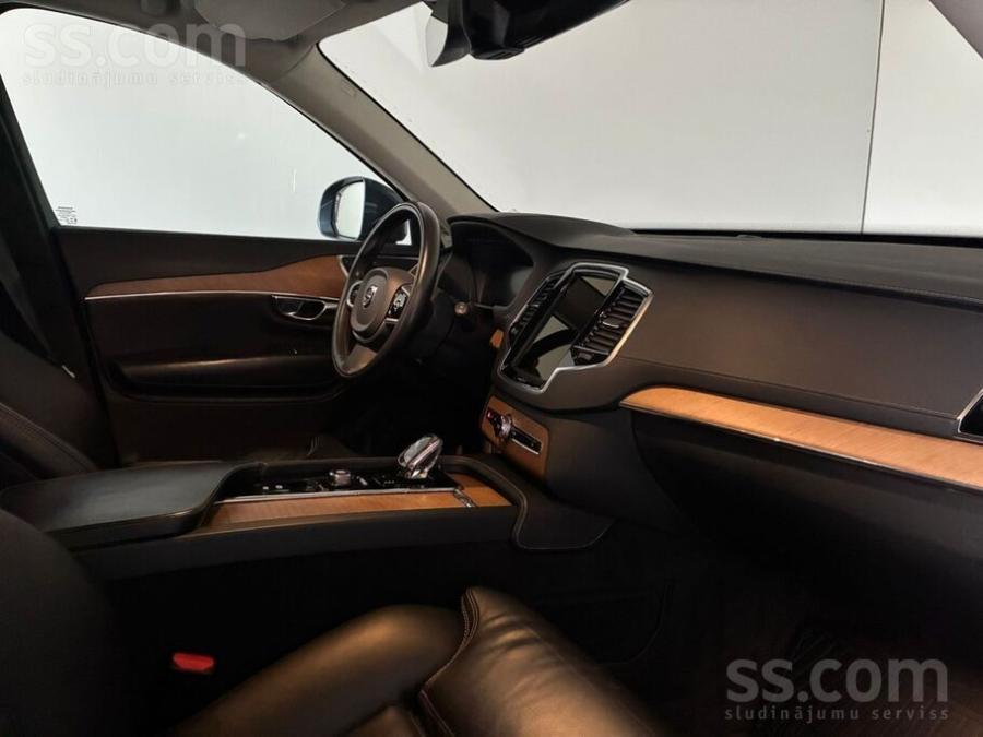 Pelēks Volvo XC90 2020 Rīga, ar dzinēja tilpumu 2.00 L un nobraukumu 132 tūkst. km par 32990 €, foto 19 vietnē AUTOMOTO.COM.LV