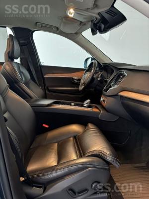 Pelēks Volvo XC90 2020 Rīga, ar dzinēja tilpumu 2.00 L un nobraukumu 132 tūkst. km par 32990 €, foto 20 vietnē AUTOMOTO.COM.LV