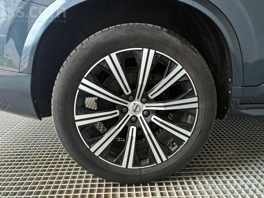 Pelēks Volvo XC90 2020 Rīga, ar dzinēja tilpumu 2.00 L un nobraukumu 132 tūkst. km par 32990 €, foto 23 vietnē AUTOMOTO.COM.LV