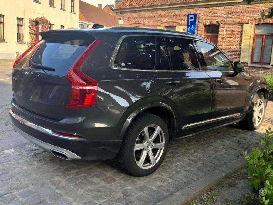 Grey Volvo XC90 2020 in Taurage, with an engine capacity of 1.97 L and mileage of 238 thousand km for 25000 €, photo 5 on AUTOMOTO.COM.LV