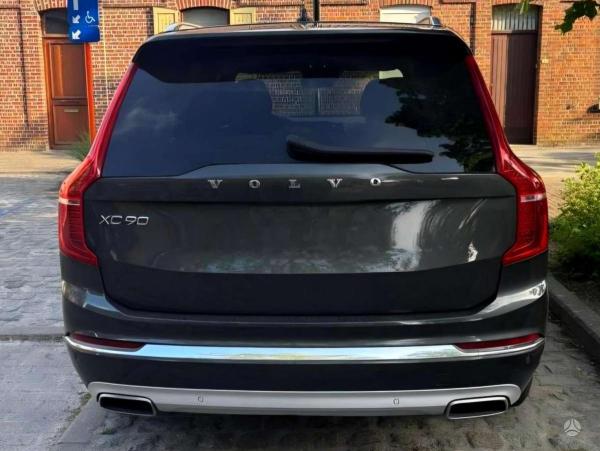 Grey Volvo XC90 2020 in Taurage, with an engine capacity of 1.97 L and mileage of 238 thousand km for 25000 €, photo 5 on AUTOMOTO.COM.LV