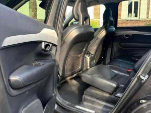 Grey Volvo XC90 2020 in Taurage, with an engine capacity of 1.97 L and mileage of 238 thousand km for 25000 €, photo 10 on AUTOMOTO.COM.LV