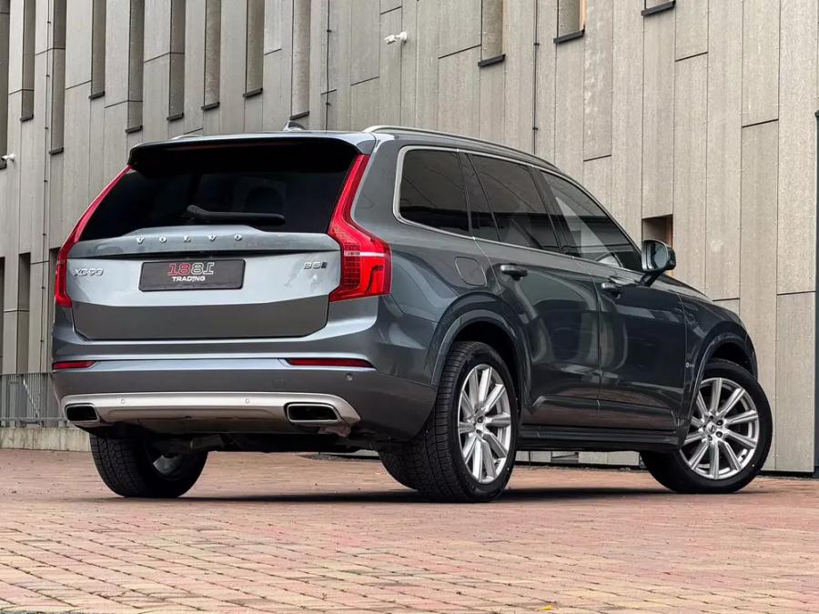 Pelēks Volvo XC90 2020 Rīga, ar dzinēja tilpumu 2.00 L un nobraukumu 98 tūkst. km par 23900 €, foto 4 vietnē AUTOMOTO.COM.LV