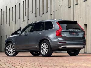 Pelēks Volvo XC90 2020 Rīga, ar dzinēja tilpumu 2.00 L un nobraukumu 98 tūkst. km par 23900 €, foto 5 vietnē AUTOMOTO.COM.LV