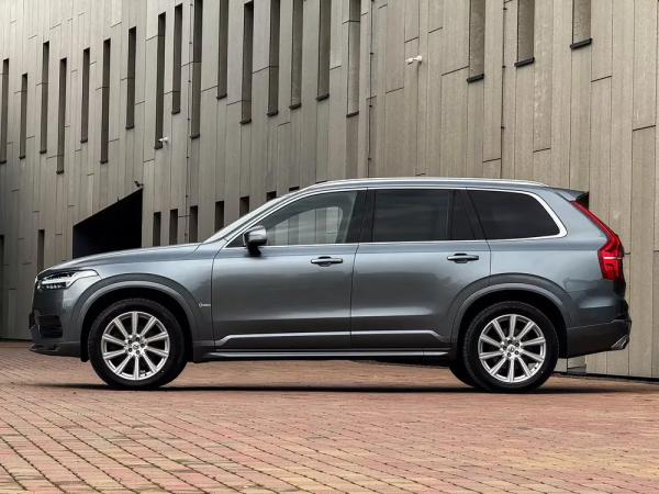 Pelēks Volvo XC90 2020 Rīga, ar dzinēja tilpumu 2.00 L un nobraukumu 98 tūkst. km par 23900 €, foto 5 vietnē AUTOMOTO.COM.LV