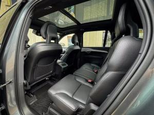 Pelēks Volvo XC90 2020 Rīga, ar dzinēja tilpumu 2.00 L un nobraukumu 98 tūkst. km par 23900 €, foto 16 vietnē AUTOMOTO.COM.LV