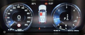 Grey Volvo XC90 2020 in Siauliai, with an engine capacity of 1.97 L and mileage of 162 thousand km for 29900 €, photo 25 on AUTOMOTO.COM.LV