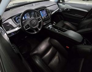 Grey Volvo XC90 2020 in Siauliai, with an engine capacity of 1.97 L and mileage of 162 thousand km for 29900 €, photo 38 on AUTOMOTO.COM.LV