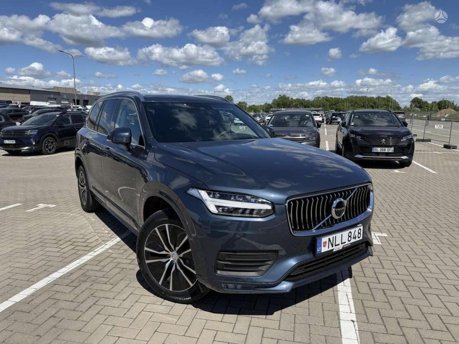 Pelēks Volvo XC90 2020 Tauragė, ar dzinēja tilpumu 1.97 L un nobraukumu 151 tūkst. km par 26378 €, foto 1 vietnē AUTOMOTO.COM.LV