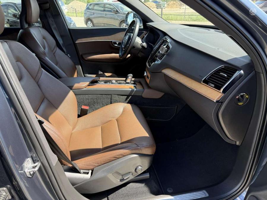 Pelēks Volvo XC90 2020 Tauragė, ar dzinēja tilpumu 1.97 L un nobraukumu 151 tūkst. km par 26378 €, foto 12 vietnē AUTOMOTO.COM.LV