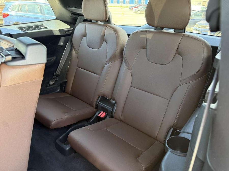 Pelēks Volvo XC90 2020 Tauragė, ar dzinēja tilpumu 1.97 L un nobraukumu 151 tūkst. km par 26378 €, foto 22 vietnē AUTOMOTO.COM.LV