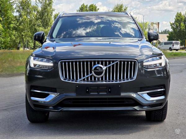 Grey Volvo XC90 2020 in Taurage, with an engine capacity of 1.97 L and mileage of 238 thousand km for 24400 €, photo 2 on AUTOMOTO.COM.LV