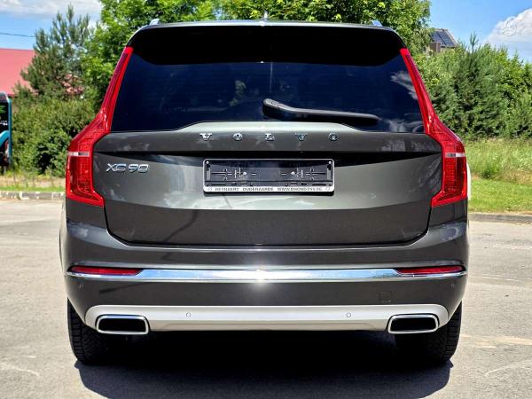 Grey Volvo XC90 2020 in Taurage, with an engine capacity of 1.97 L and mileage of 238 thousand km for 24400 €, photo 6 on AUTOMOTO.COM.LV