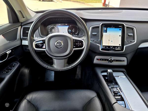 Grey Volvo XC90 2020 in Taurage, with an engine capacity of 1.97 L and mileage of 238 thousand km for 24400 €, photo 10 on AUTOMOTO.COM.LV