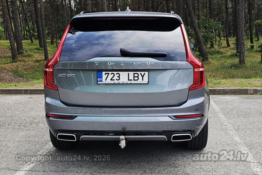 Pelēks Volvo XC90 2020 Tallina, ar dzinēja tilpumu 2.00 L un nobraukumu 75 tūkst. km par 43990 €, foto 10 vietnē AUTOMOTO.COM.LV