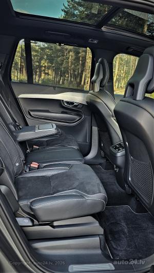 Pelēks Volvo XC90 2020 Tallina, ar dzinēja tilpumu 2.00 L un nobraukumu 75 tūkst. km par 43990 €, foto 14 vietnē AUTOMOTO.COM.LV
