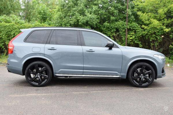 Grey Volvo XC90 2020 in Vilnius, with an engine capacity of 1.97 L and mileage of 310 thousand km for 26000 €, photo 7 on AUTOMOTO.COM.LV