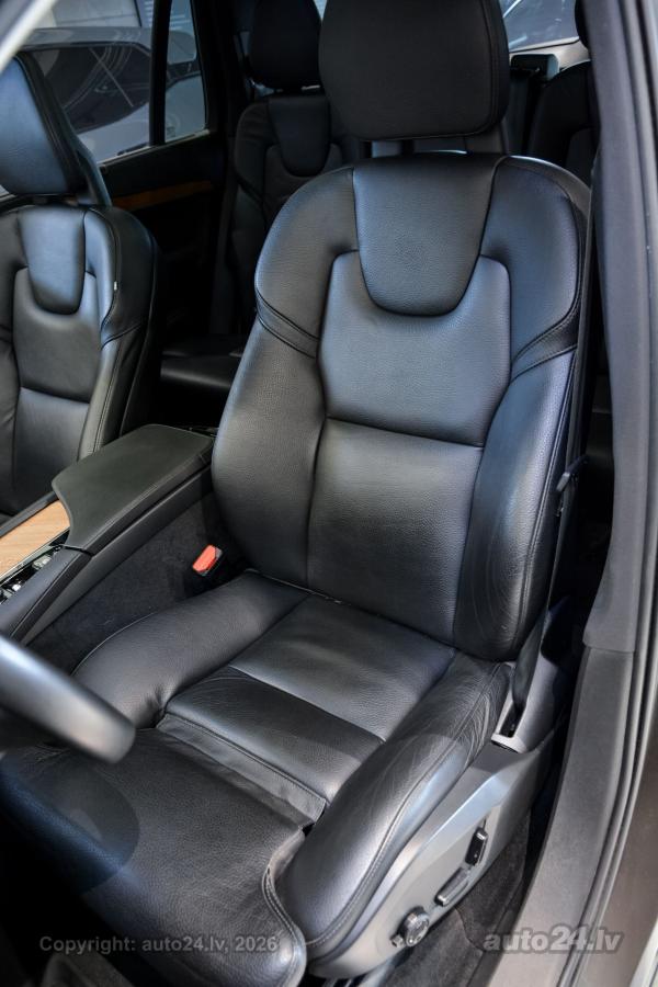 Pelēks Volvo XC90 2020 Tallina, ar dzinēja tilpumu 2.00 L un nobraukumu 105 tūkst. km par 41900 €, foto 7 vietnē AUTOMOTO.COM.LV